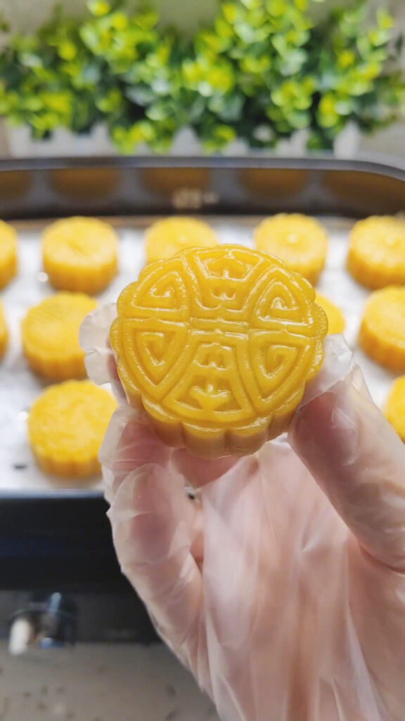 Pumpkin Mooncakes Recipe - Nana With Chopstick