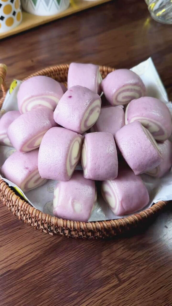 Purple Sweet Potato Mantou (Bun) - Authentic Chinese Recipes - Nana ...