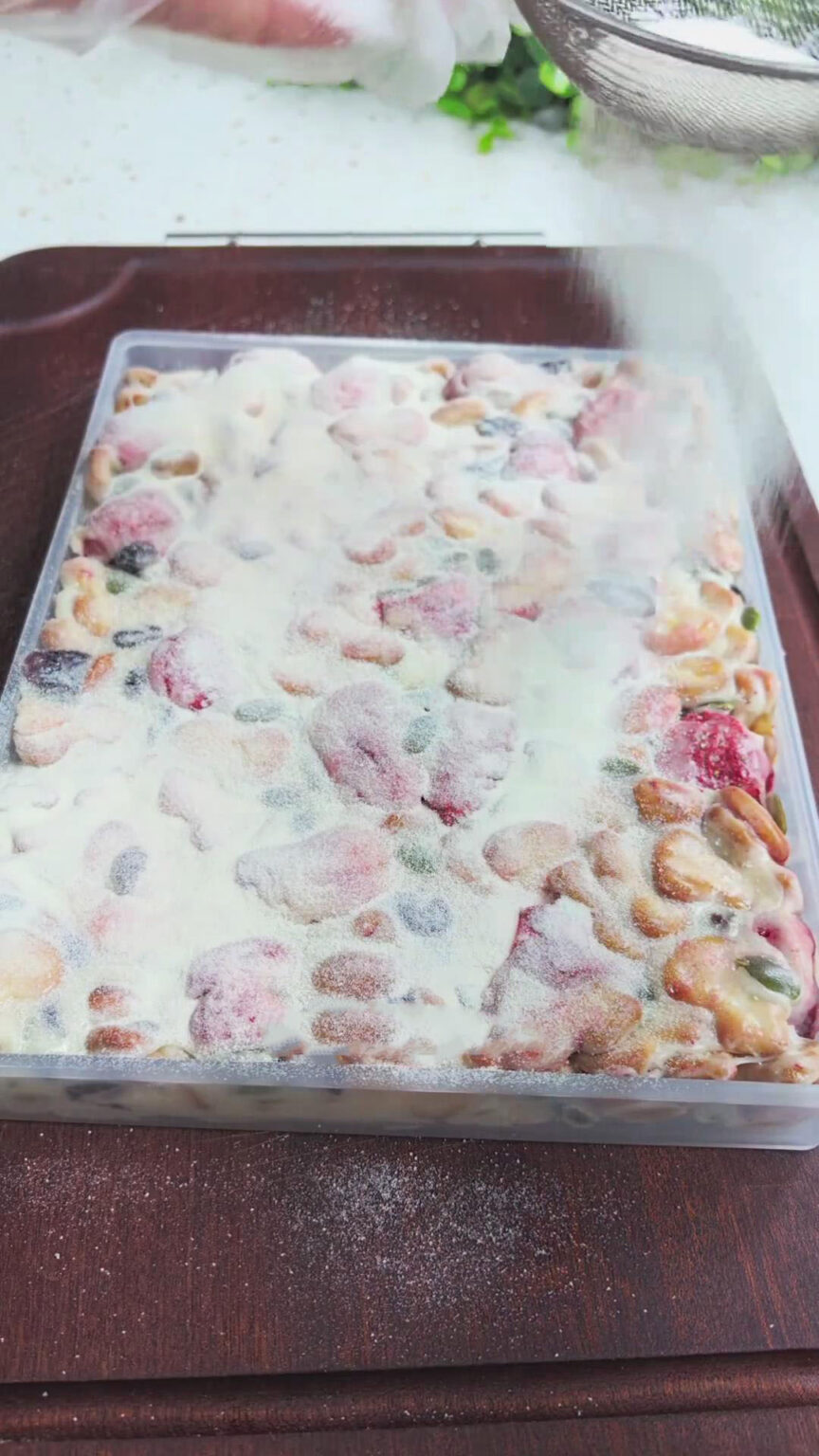 Easy Homemade Snowflake Crisp: A Festive Treat - Nana With Chopstick