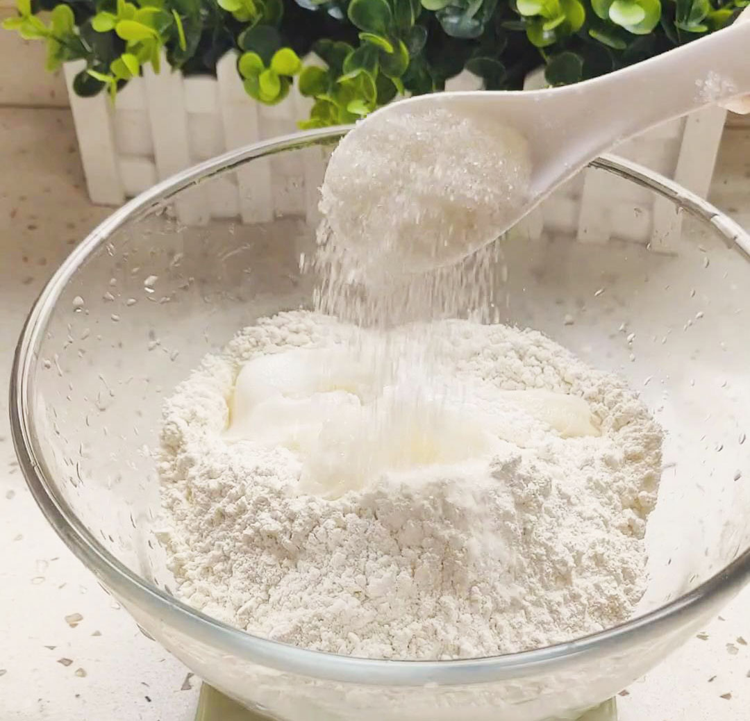 Golden Salted Egg Yolk Pastry (Dan Huang Su) - Nana With Chopstick