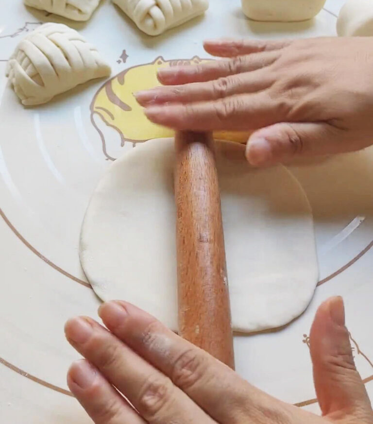 Red Bean Paste Buns Recipe - Nana With Chopstick
