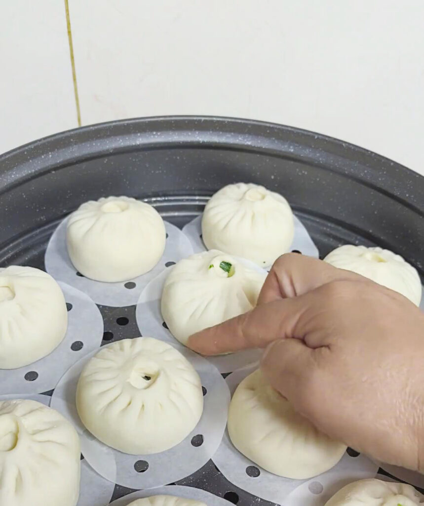 Fluffy Mushroom Steamed Buns (Vegan) - Nana With Chopstick