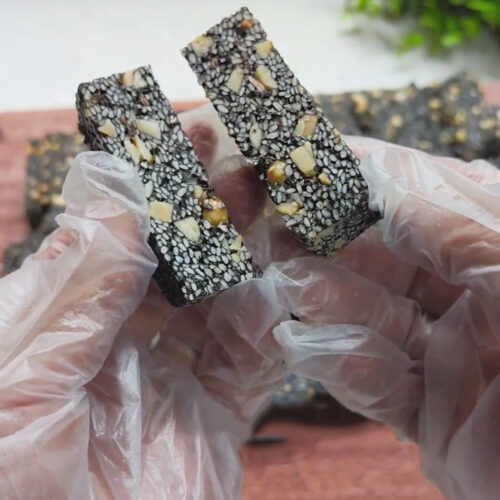 Homemade Sesame Candy - Nana With Chopstick