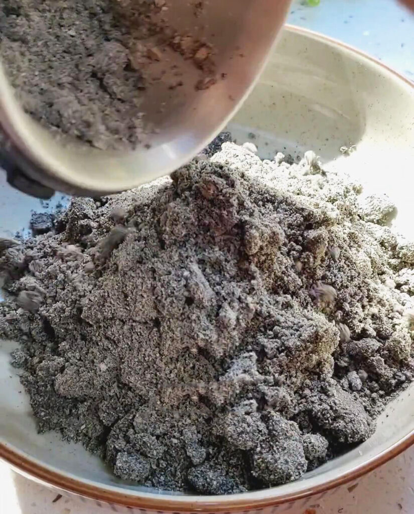 Homemade Black Sesame Paste (For Fillings) - Nana With Chopstick