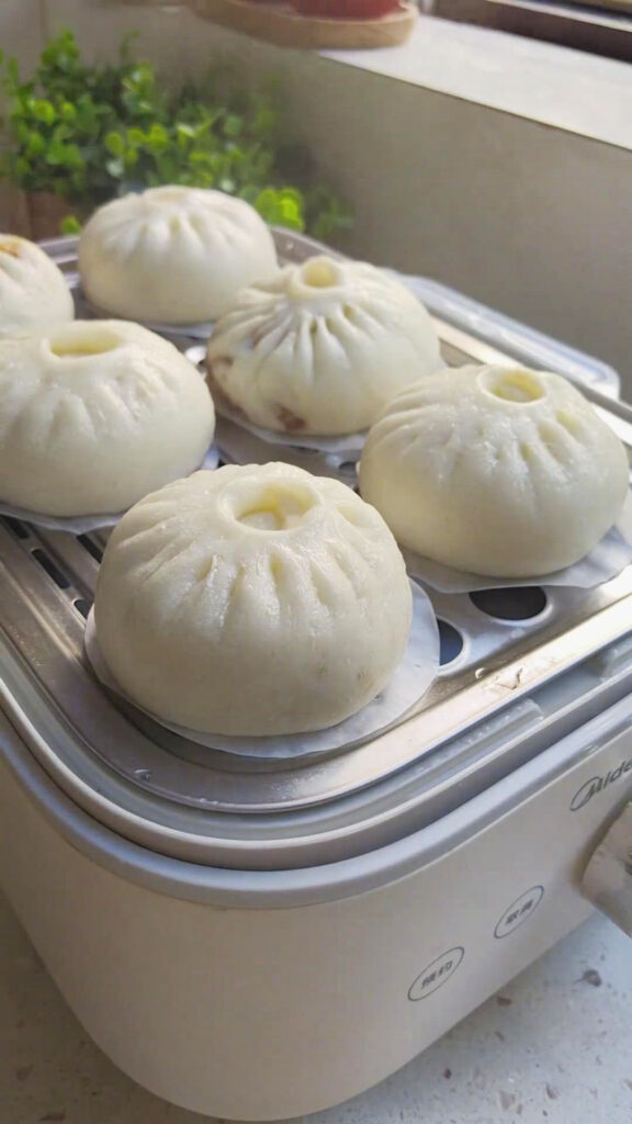 Steamed Beef Buns Recipe - Nana With Chopstick