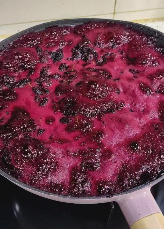 Homemade Mulberry Jam Recipe - Nana With Chopstick