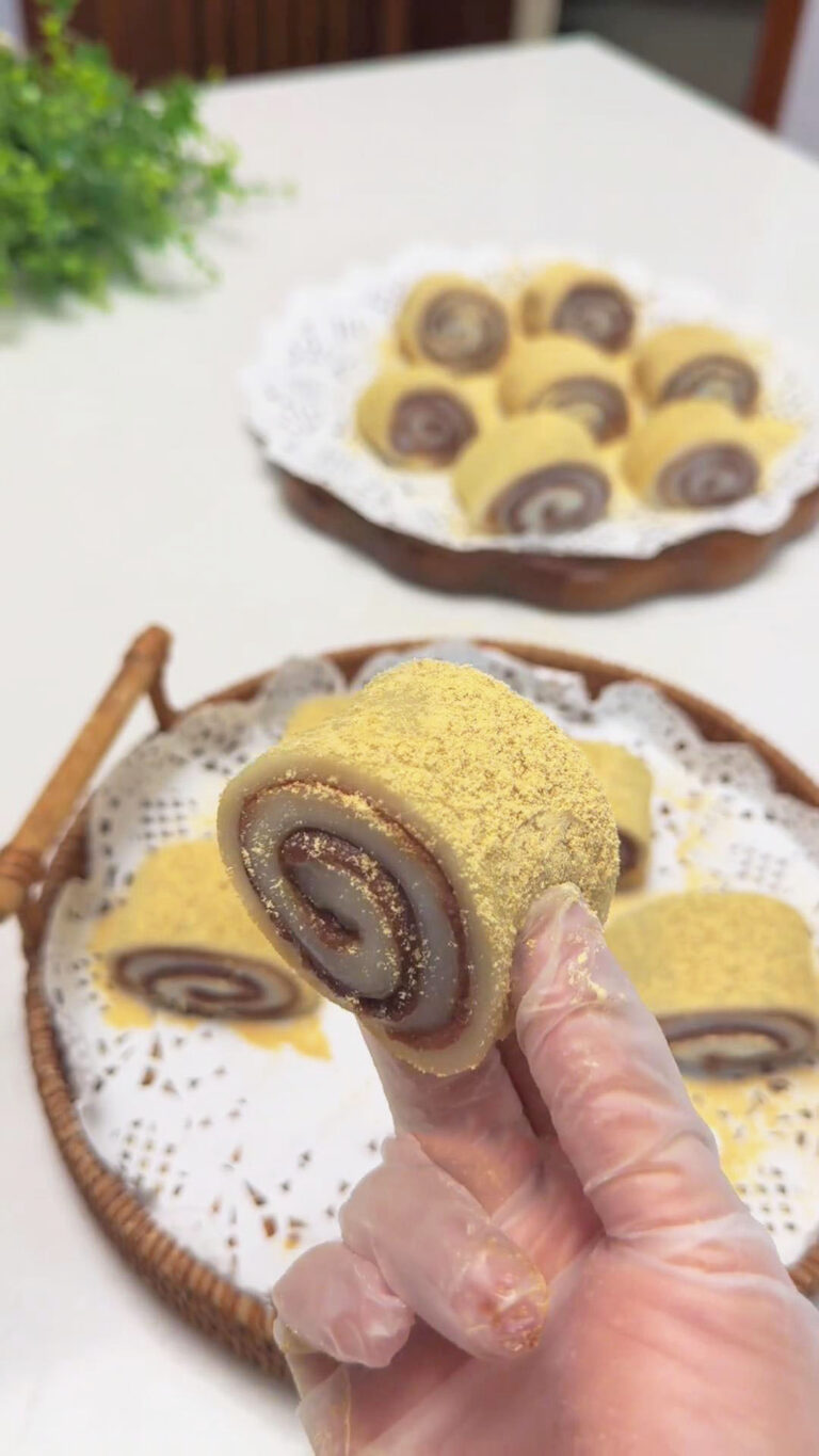 Lüdagun Recipe: Chewy Rice Dough Rolls with Red Bean Paste - Nana With ...