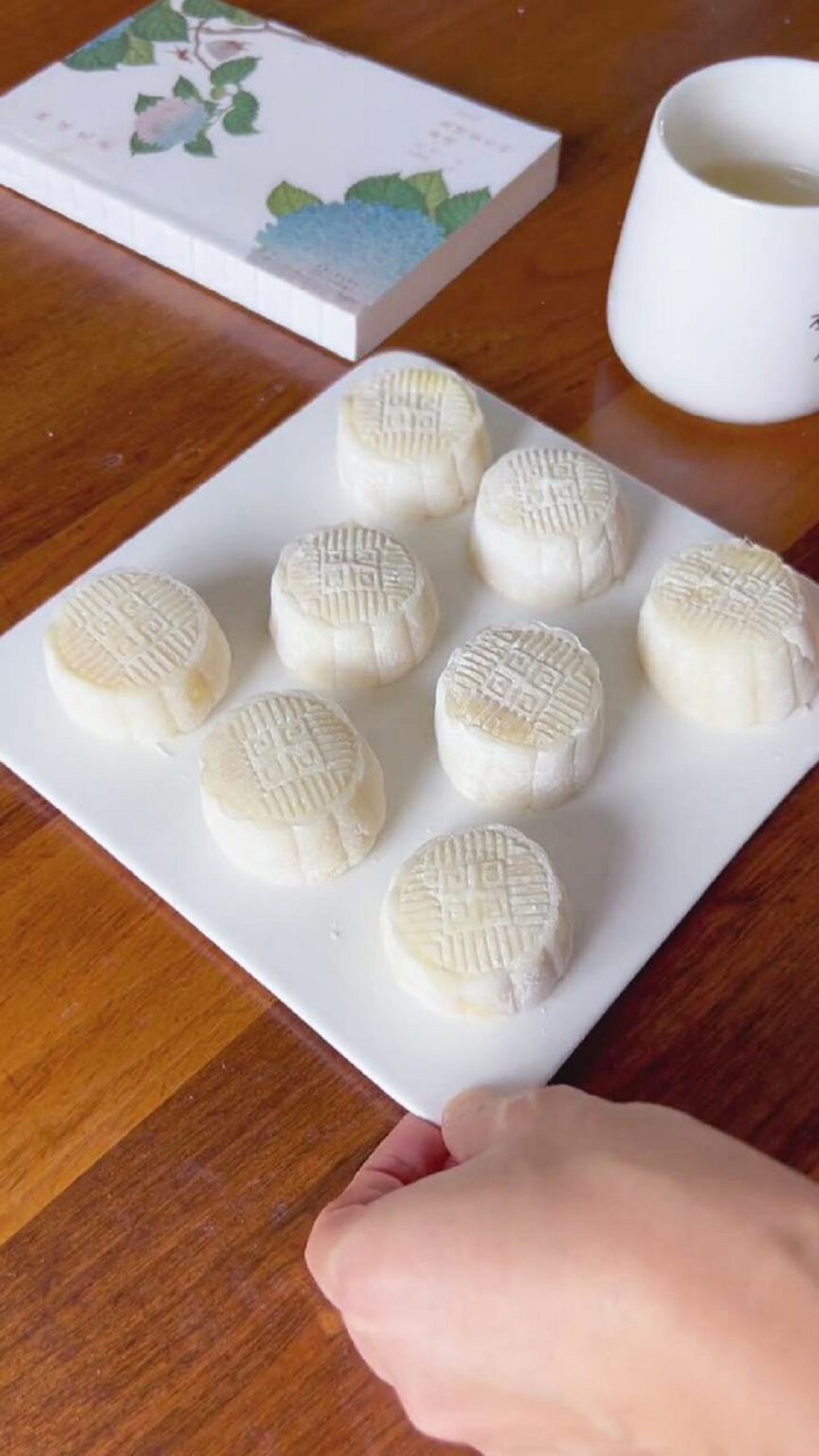 Snow Skin Mooncakes (Easy and No-Bake ) - Nana With Chopstick