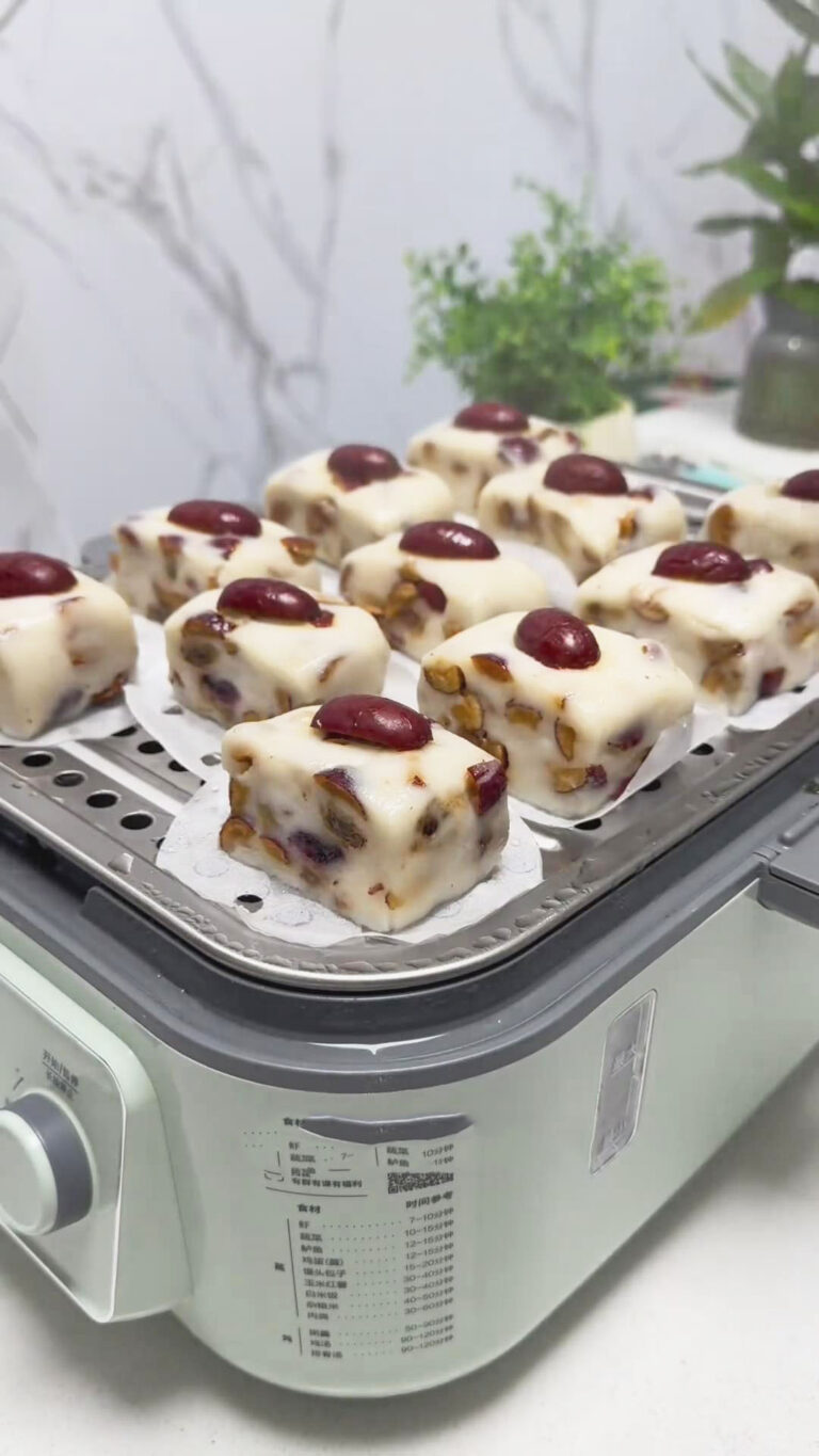 Steamed Red Date Cake Recipe - Nana With Chopstick