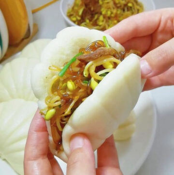 Fluffy Steamed Lotus Leaf Buns - Nana With Chopstick