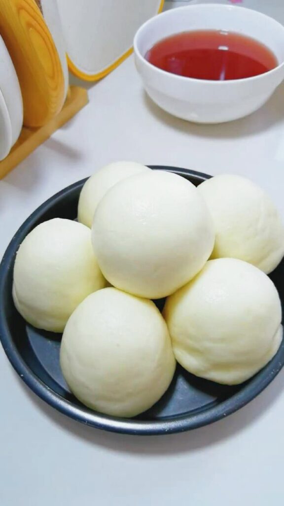 Fluffy Mung Bean Buns with Red Dates - Nana With Chopstick