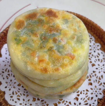 Pan Fried Chive Cake (Crispy Outside, Juicy Inside) - Nana With Chopstick