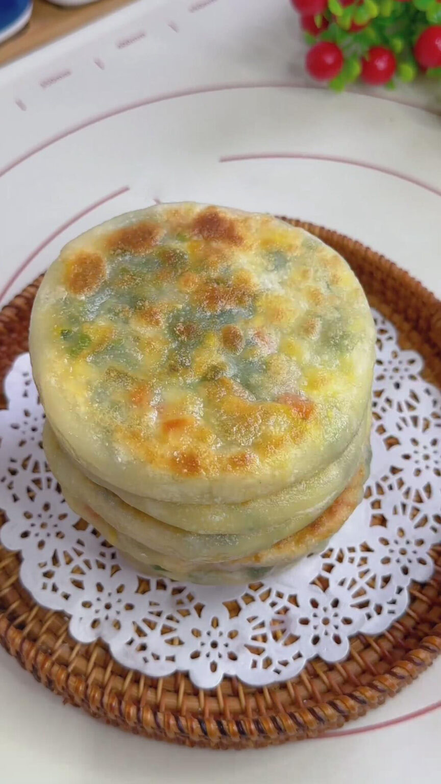 Pan Fried Chive Cake (Crispy Outside, Juicy Inside) - Nana With Chopstick