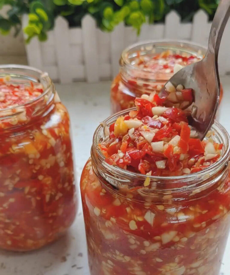 Homemade Chili Paste with Garlic - Nana With Chopstick