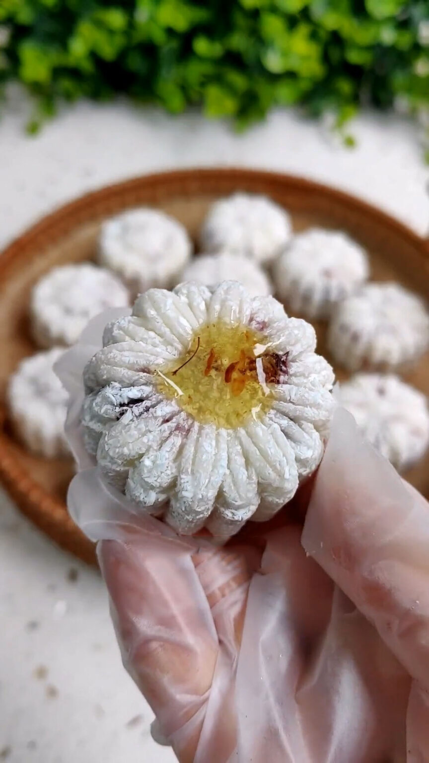 Easy Chinese Yam Cake (Steamed & Naturally Sweet) - Nana With Chopstick