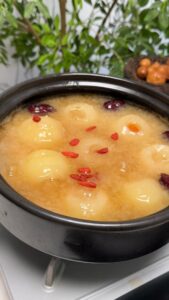 Easy Chinese Snow Pear & White Fungus Dessert Soup - Nana With Chopstick